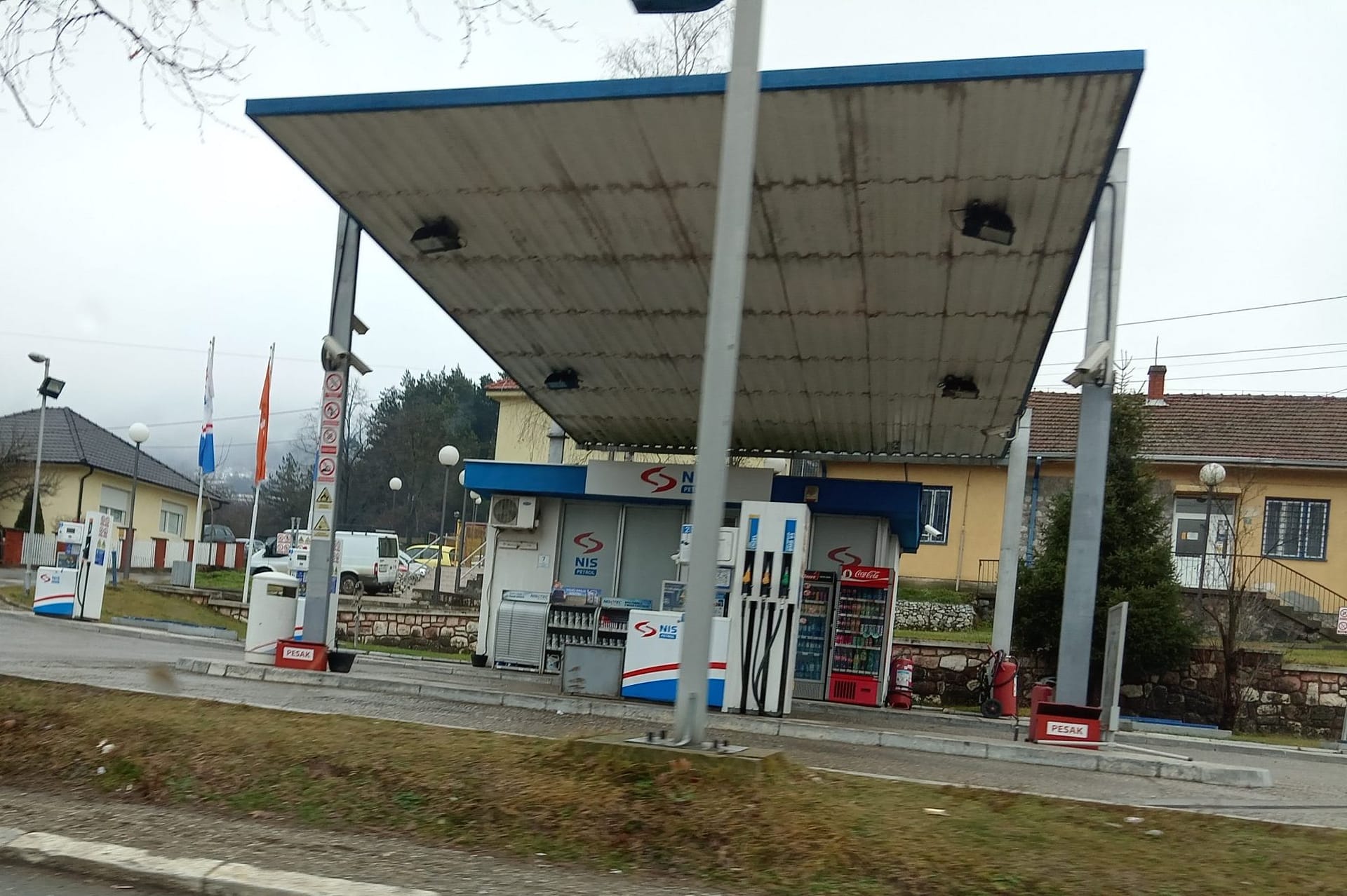 Benzin jeftiniji za dva dinara, cena dizela ostala ista - Portal RTV Biser